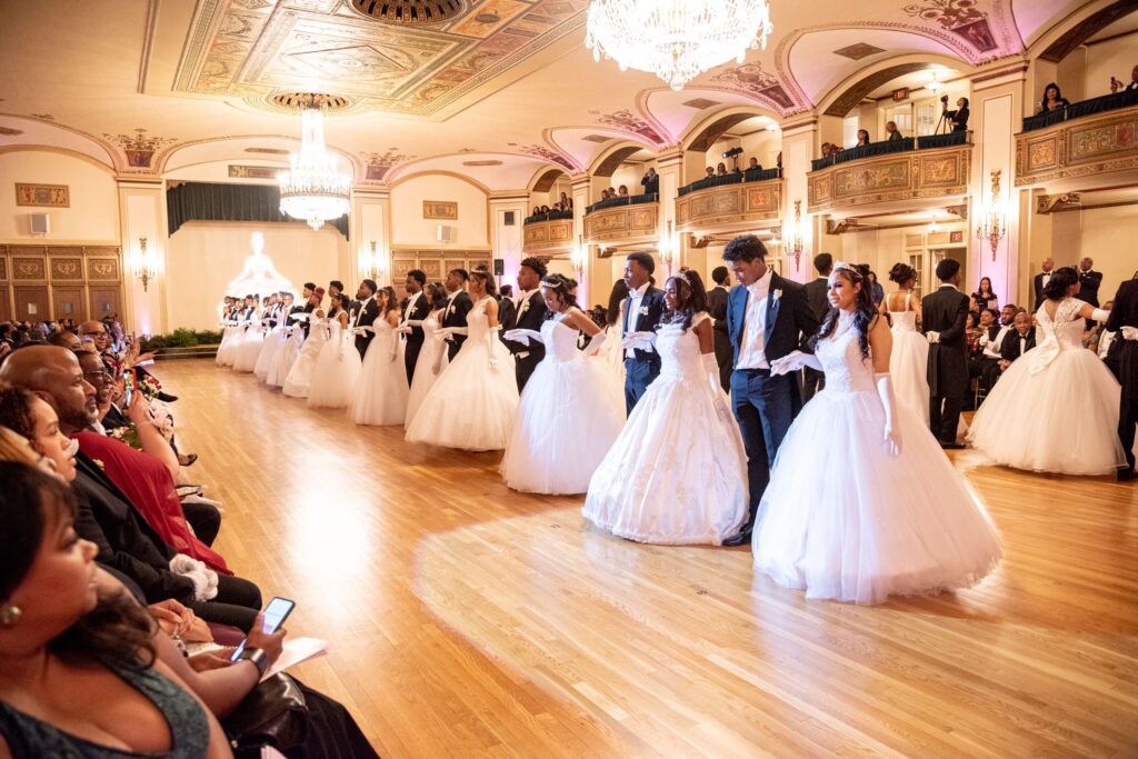 2024 Debutante Ball Photo Gallery - The Cotillion Society of Detroit ...